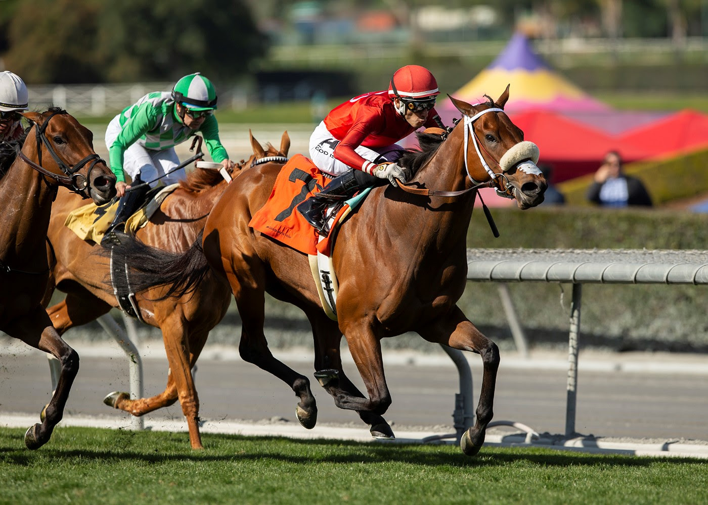 Quattroelle con gallardía ganó el Megahertz Stakes - Hípica Global